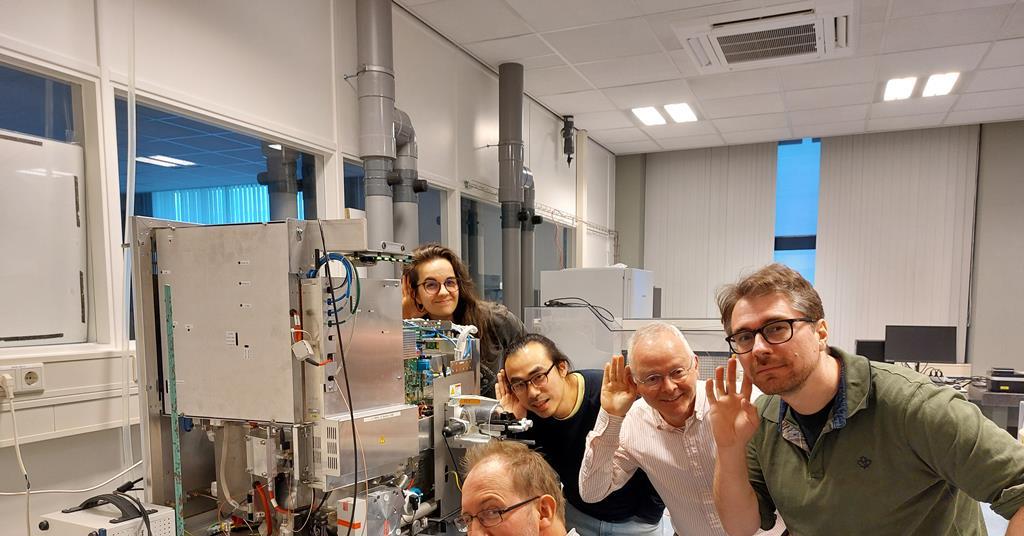 Utrecht group improves MS ion retention record | International ...