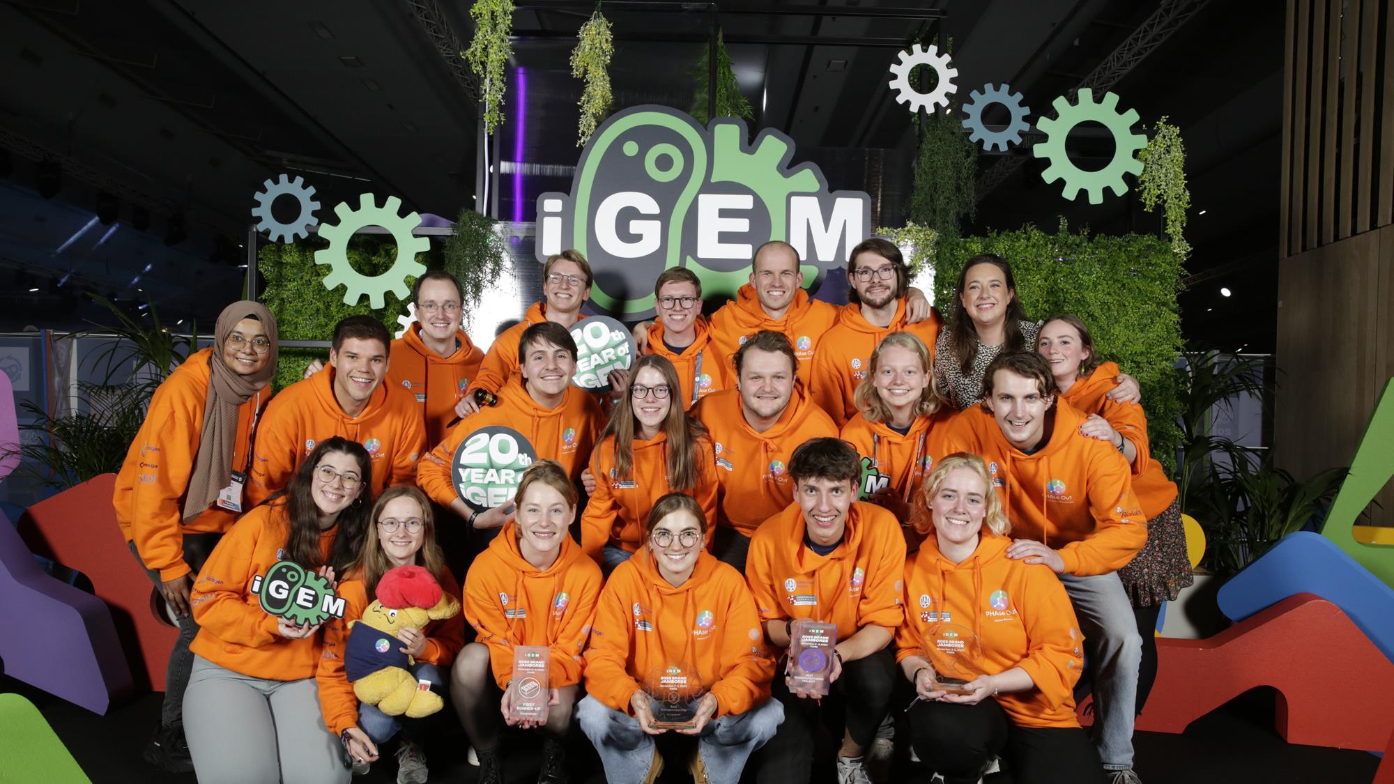 iGEM Leiden PHAseert microplastics uit | Nieuws | ScienceLink